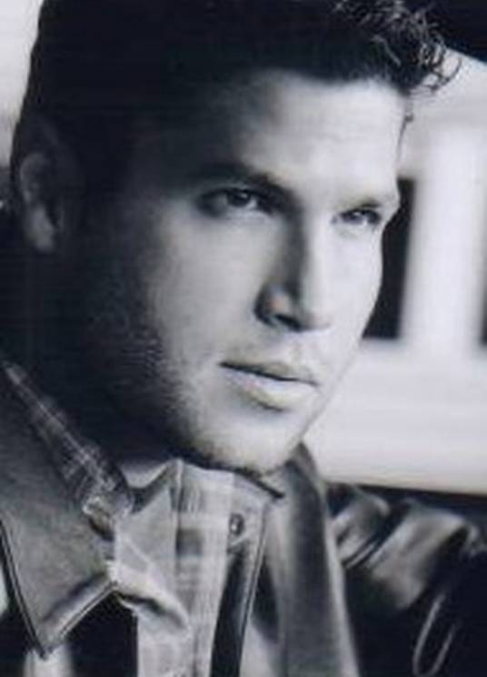 Sam Feuer_百度百科