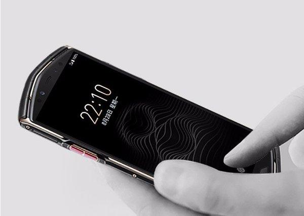 象征身份的贵族手机，把骁龙865卖到29999元，土豪老板的专用机_百科TA说