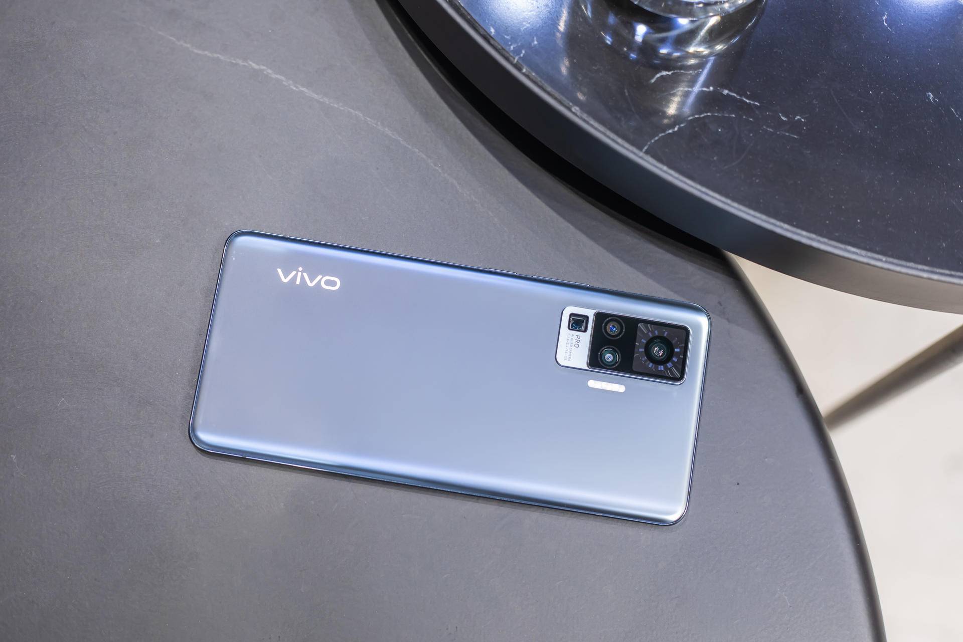 vivo X50 Pro上手有感！影像实力提升巨大，外观设计出彩_百科TA说