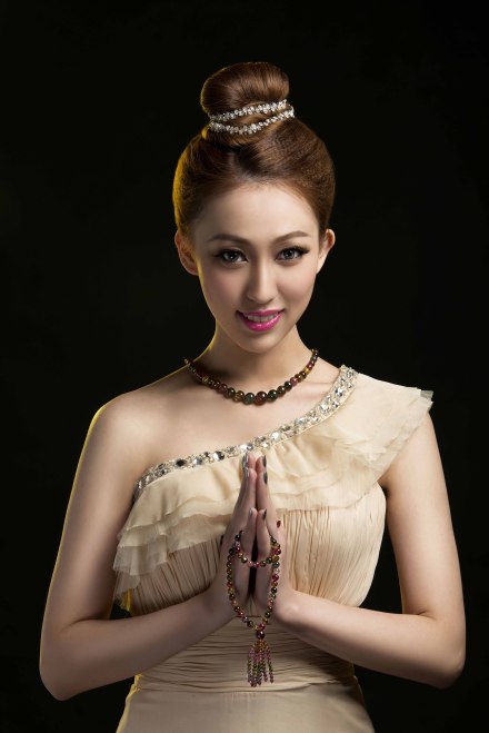 TINA（国际歌手、模特、影视演员）_百度百科