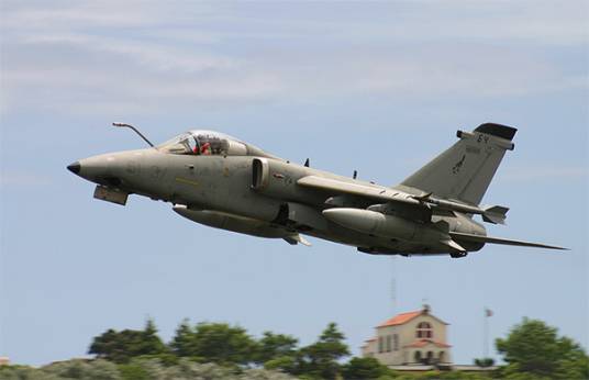 意大利/巴西"AMX"攻击机_百度百科