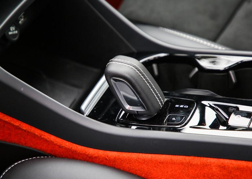 全款26万提了沃尔沃XC40，3个月后，车主六个字说了感受_百科TA说