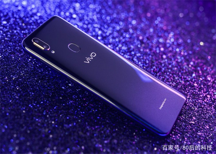 VIVO Z5曝光：VIVO Z3简直就是个弟弟，颜值性价比同时具备！_百科TA说