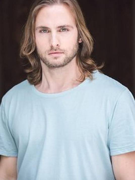 Bryan Scott Cooper_百度百科