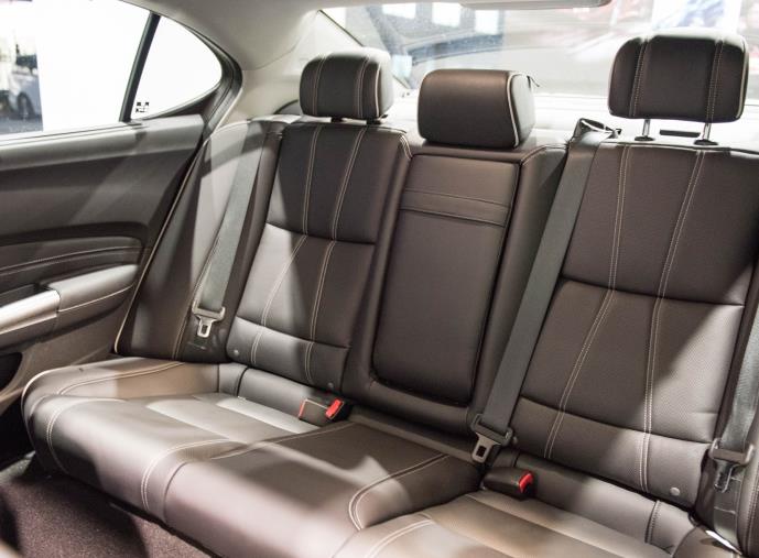 讴歌TLXL提车记，车主提车1个月后，憋了一肚子话想说！_百科TA说