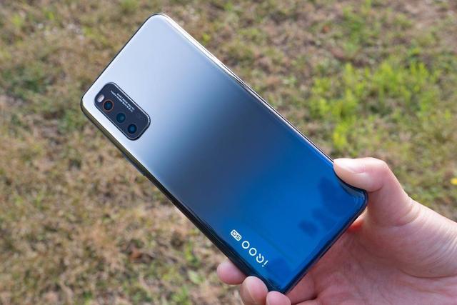 iQOO Neo3开售30分钟销售额破亿，144Hz带来极致体验_百科TA说