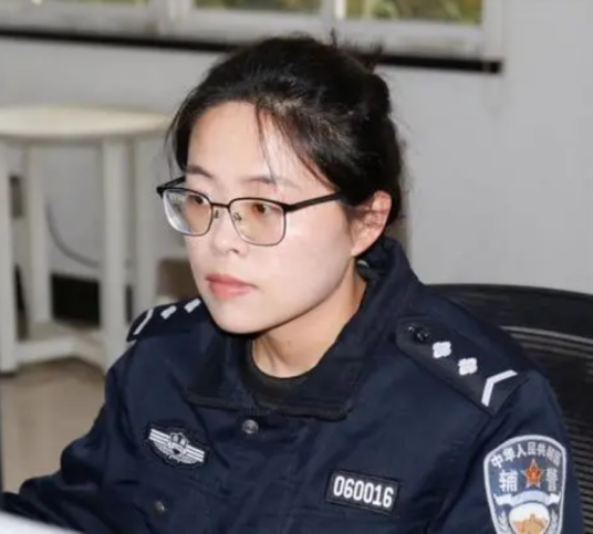 沈超怡_百度百科