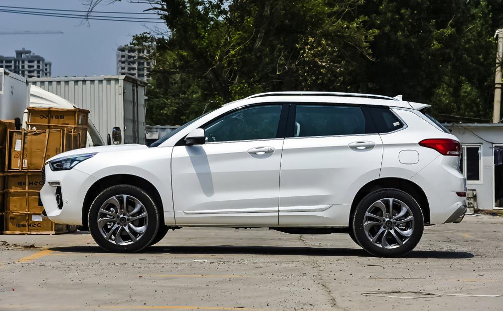 手握10万提了哈弗H6 Coupe，2个月后，车主说了实在话！_百科TA说