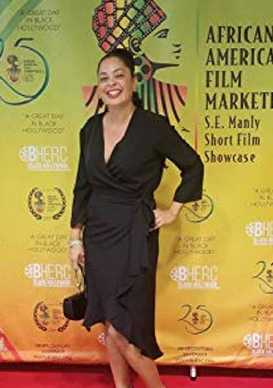 Laila Petrone_百度百科