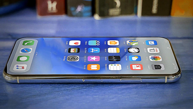 iPhone12概念图：四曲面真全屏 这款iPhone设计太豪横了_百科TA说