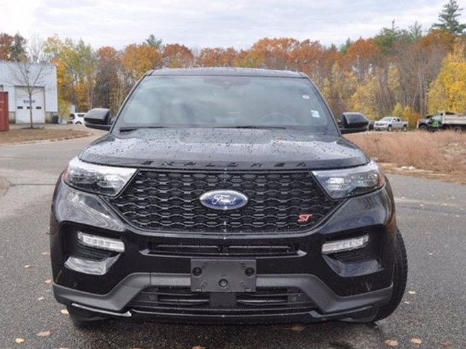 福特全新探险者ST实拍，搭3.0T+10AT，座椅2+2+2式布局_百科TA说