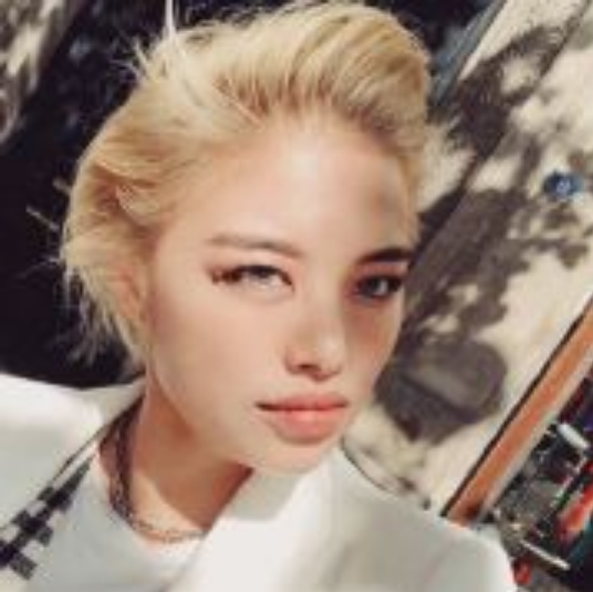 CARRIE（esee英模文化创始人）_百度百科