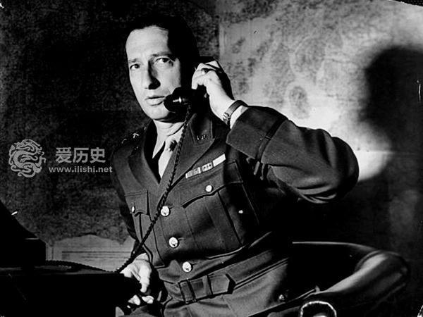 美军为诱惑朝鲜飞行员驾机叛逃 为首架米格15开出了百万奖金_百科TA说