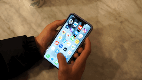 参照华为Mate 20，iPhone XS Max截图这事真是太不方便了_百科TA说