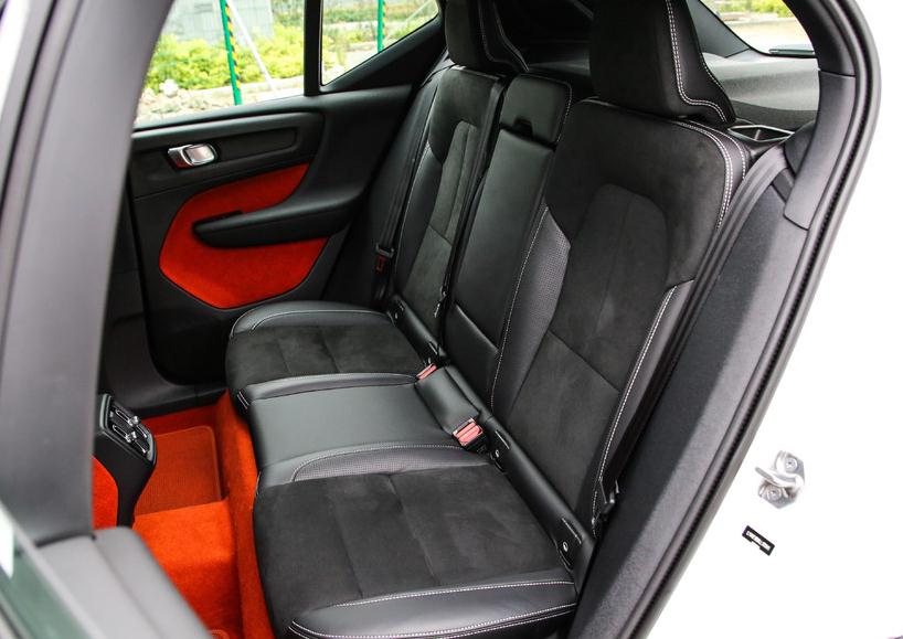 花26万买了沃尔沃XC40，1个月开了1300公里后车主：二个字！_百科TA说