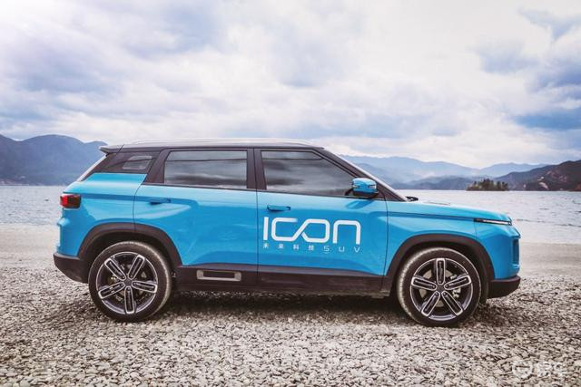 试驾丨吉利ICON坐实偶像之名，每一处都值得细品_百科TA说