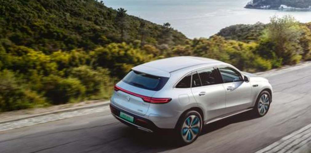 奔驰EQC 350在粤港澳车展正式亮相 官方指导售价49.98万元_百科TA说