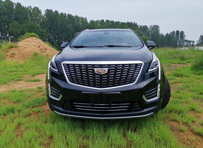 39万什么车好？宝马X3和凯迪拉克XT5谁档次高？内行人说了心里话_百科TA说