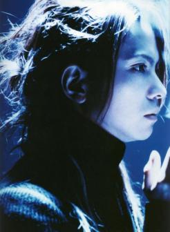 HYDE（日本男歌手、摇滚乐队彩虹乐队主唱）_百度百科