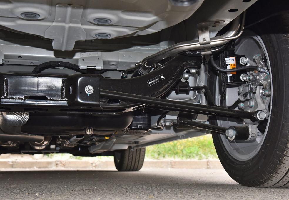 2021款英朗来袭！长近4米7，163马力+油耗5.2L+6AT，11.99万起_百科TA说