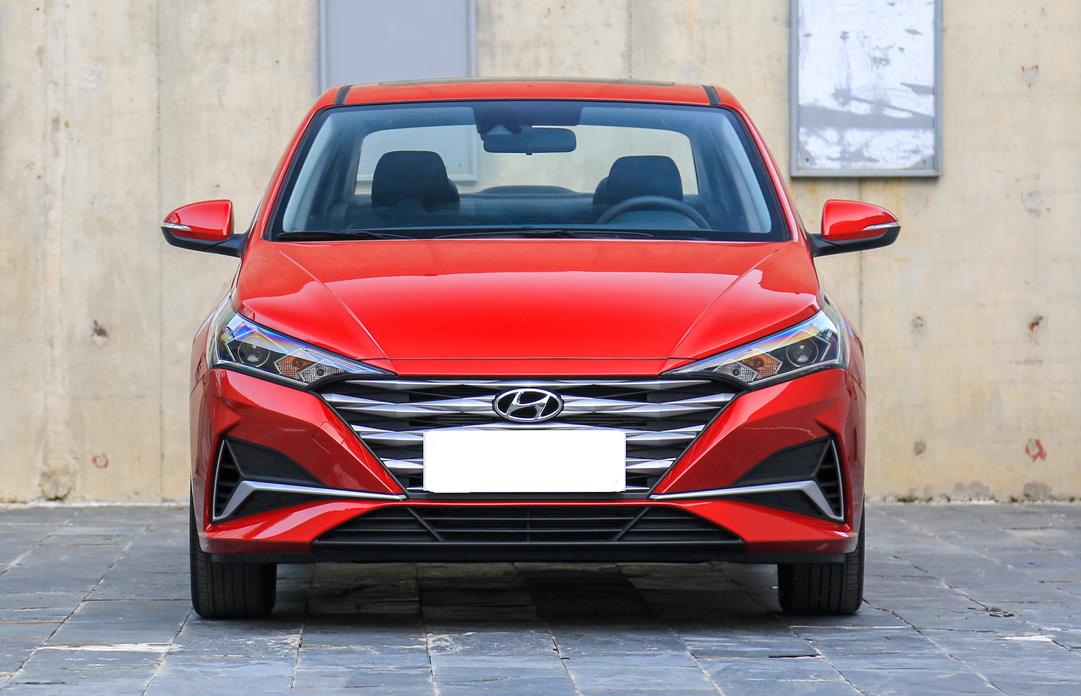 9万选什么车？YARiSL致炫又或是现代悦纳？读完懂了_百科TA说