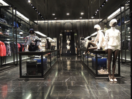 Moncler_百度百科