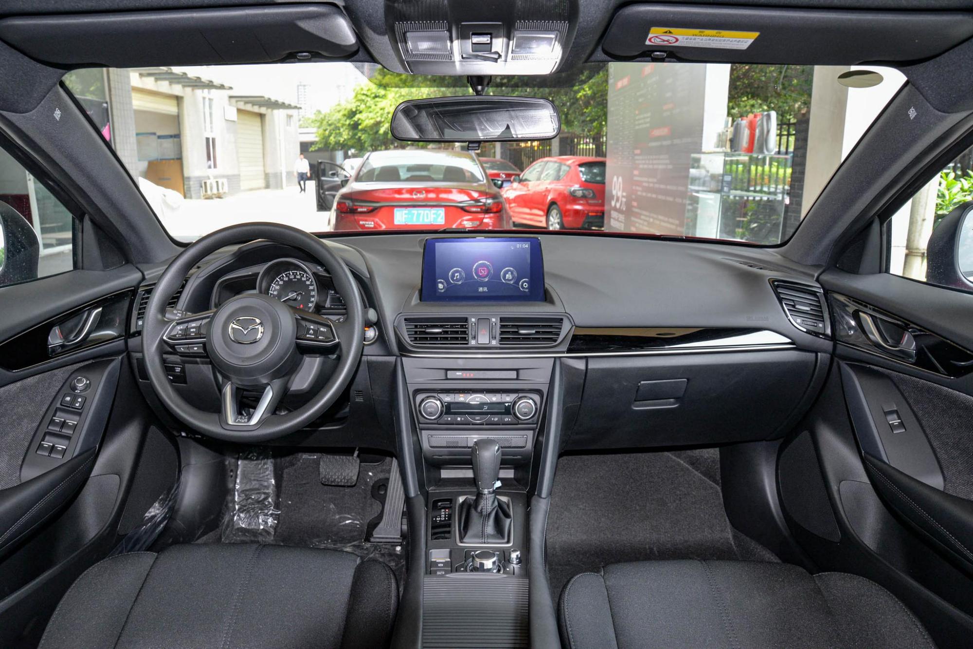 上市半月，马自达CX4狠心降一万，入门价就送高配置_百科TA说