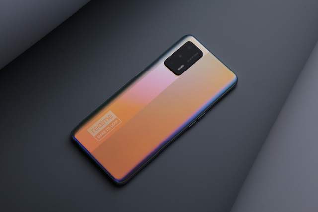 真我GT Neo降价百元：同样天玑1200，比红米K40游戏版更值吗？_百科TA说