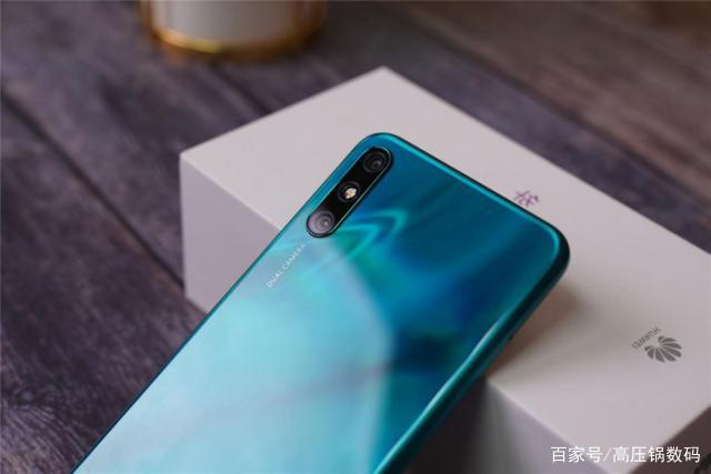 光凭这几个优点，华为畅享10e值得入_百科TA说