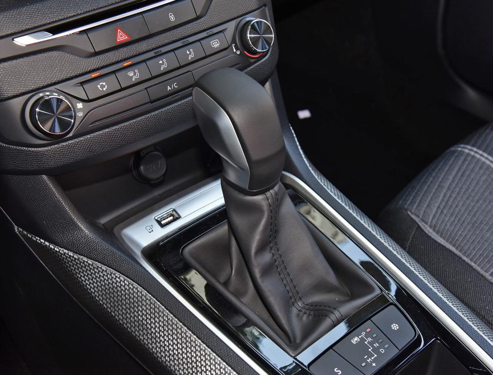 标致4081.6T豪华版提车记，马力大油耗低，这落地价如何？_百科TA说