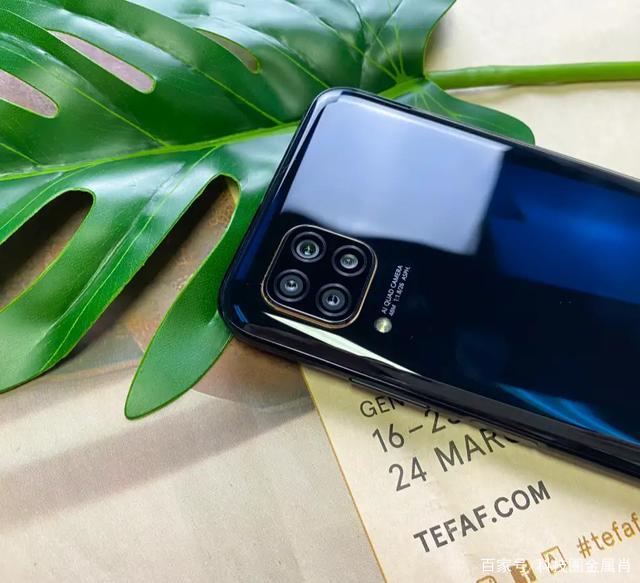 春节到，想要换手机的小伙伴，可不要错过华为nova 6 SE_百科TA说