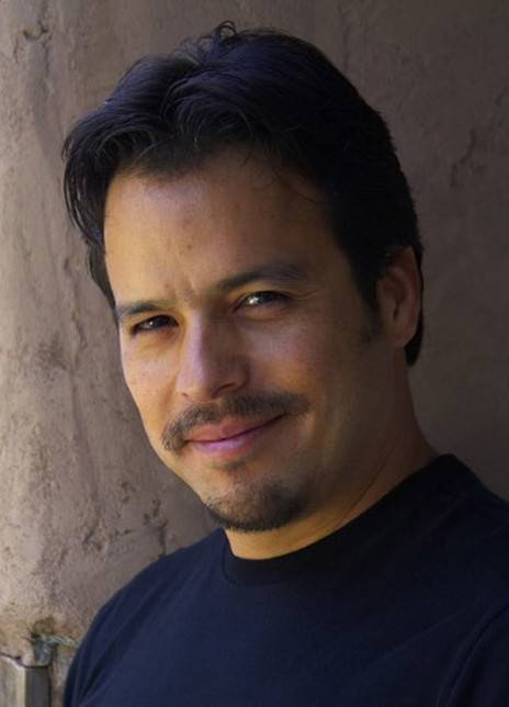 Laurence Chavez_百度百科