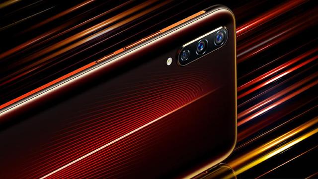 44W快充强悍！IQOO新机正式发布_百科TA说