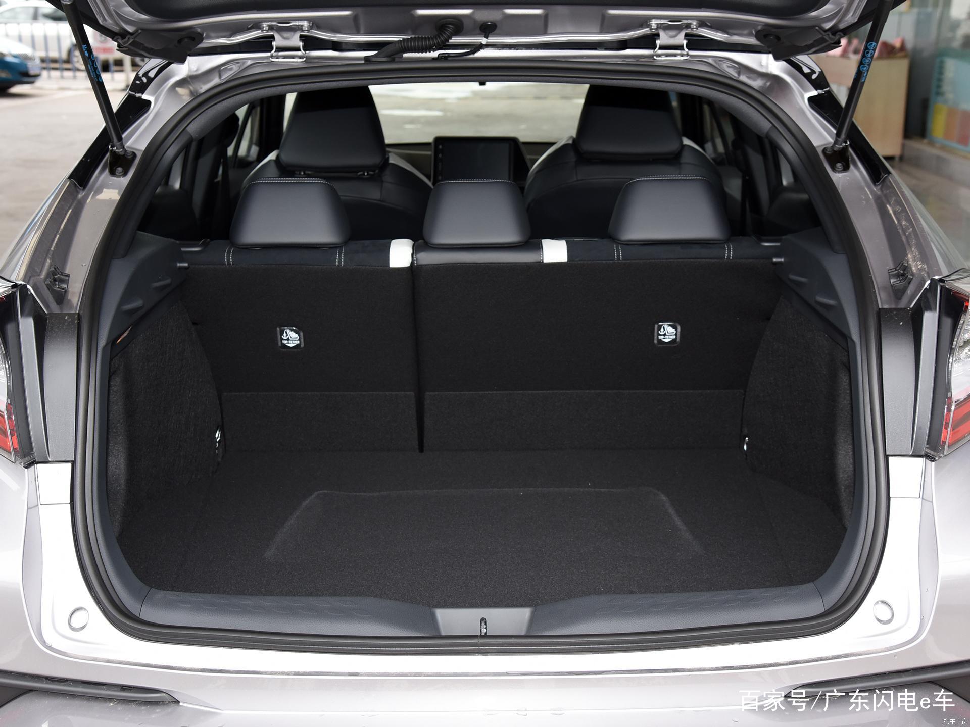 奕泽IZOA仅用这几个细节就提升了整体逼格_百科TA说