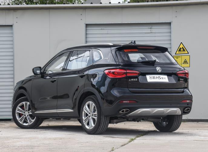 先开名爵HS，又开传祺GS4，比较两车，车主：都开过就明白了_百科TA说