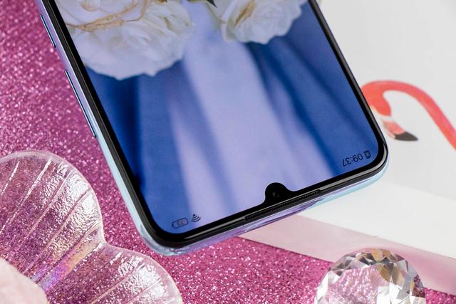 vivo Z5已开售！超清自拍+超强续航+高颜值外观，卖点吸睛_百科TA说