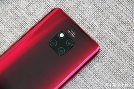 喜迎新春，华为Mate20Pro馥蕾红为精英女性打造专属时尚_百科TA说