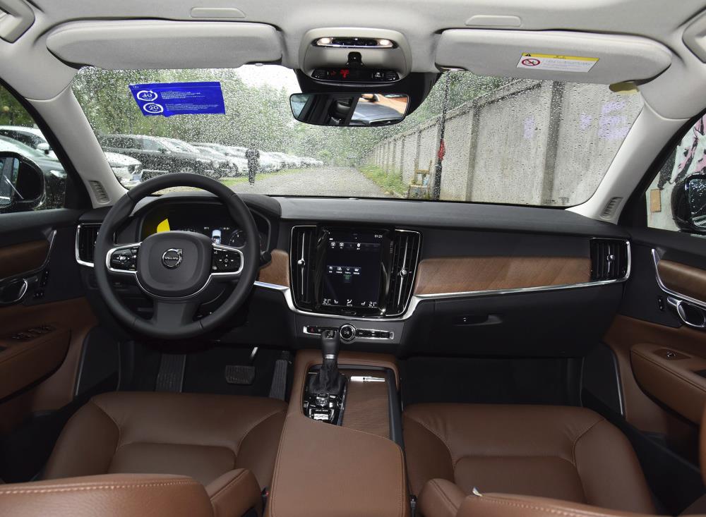 采访沃尔沃S90驾驶者，车主说了用车感受，你真的赞同吗？_百科TA说