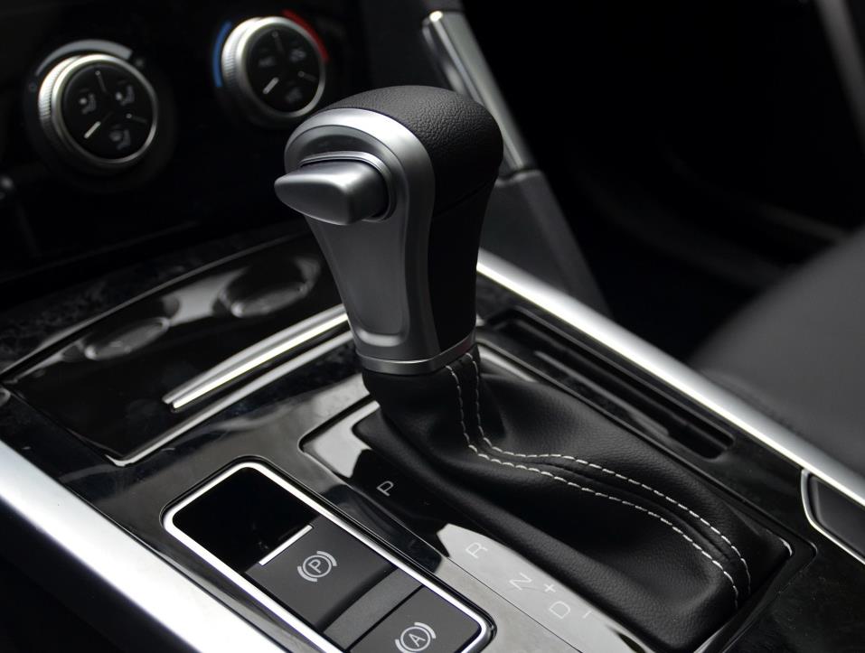 16万哪款车好？哈弗H7和马自达CX4谁更好开？读完懂了_百科TA说