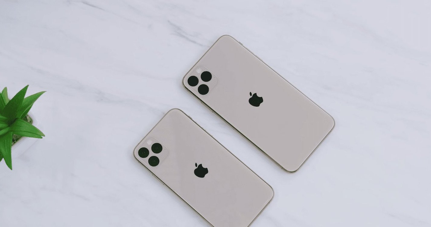 iphone 11为新功能将背部Logo换位置，网友纷纷留言不买单_百科TA说