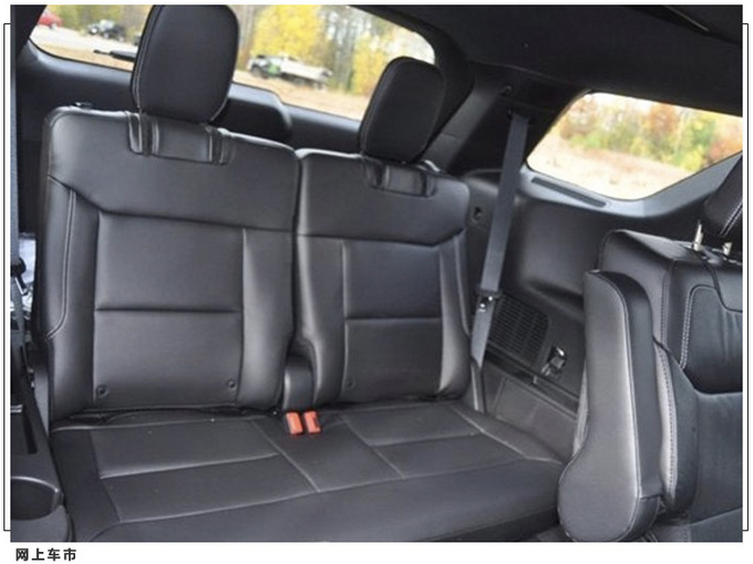 福特全新探险者ST实拍，搭3.0T+10AT，座椅2+2+2式布局_百科TA说