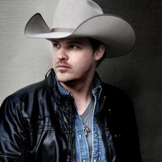 Adam Fears_百度百科