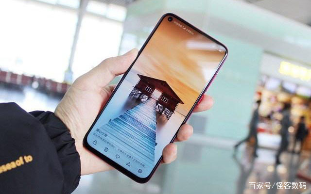 2019年，华为nova4：再见了！_百科TA说