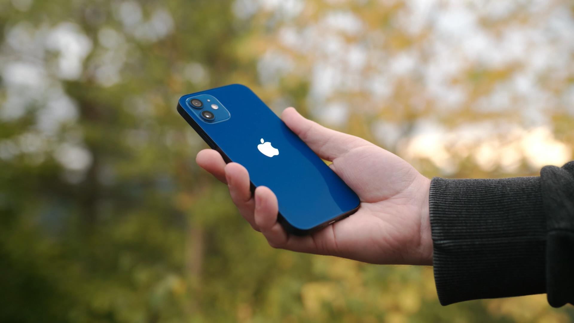 iPhone 12直角边框设计，手感不好，苹果为啥要这么做？_百科TA说