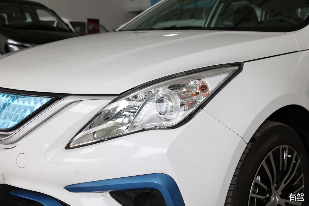 补贴后售13.99万起 新款风行S50EV上市_百科TA说