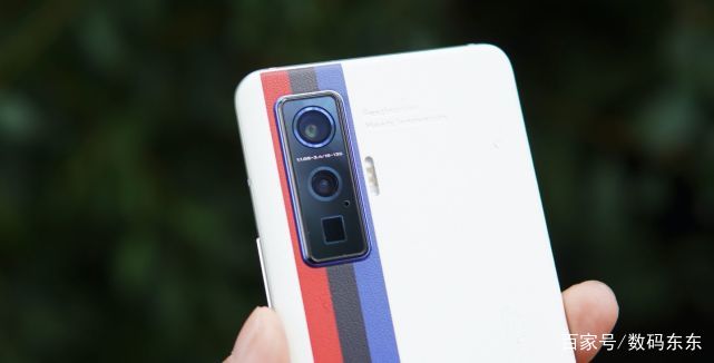 香爆！iQOO5 Pro香至4620！vivo未免太良心！_百科TA说