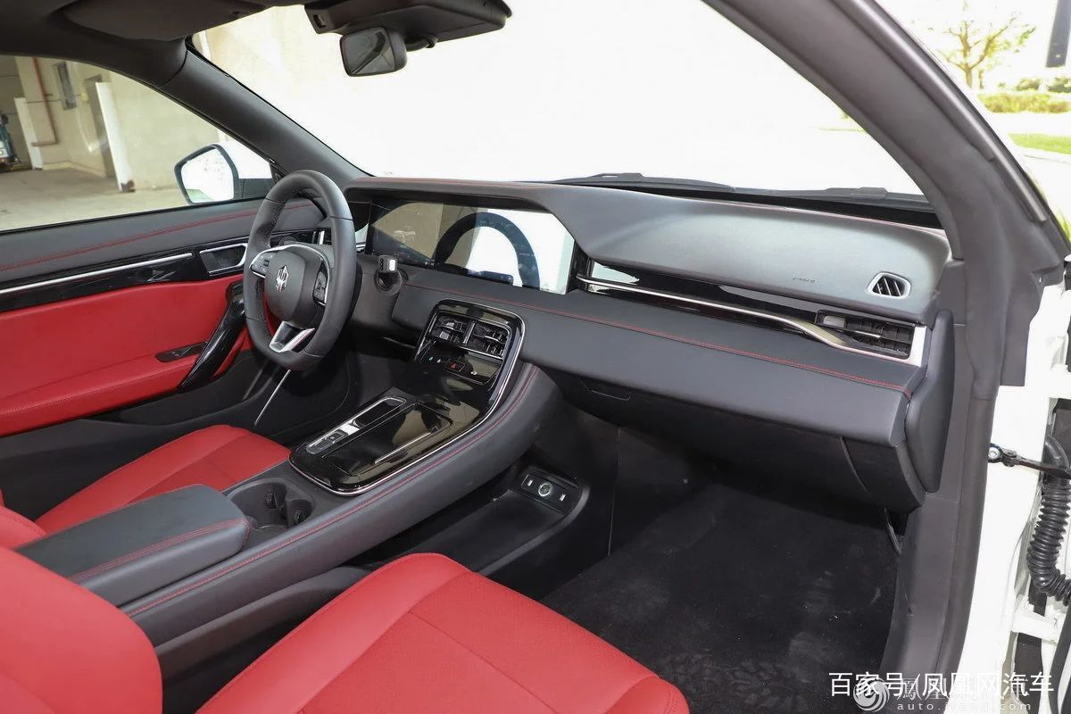 零跑S01 460版上市 补贴后12.99万元起售_百科TA说