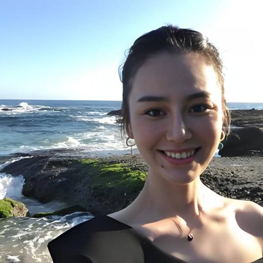 Winnie Tang_百度百科