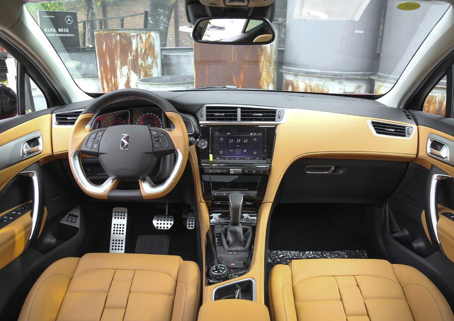 开过标致5008，23.6万又换DS6，谁档次高？车主：差距显然_百科TA说