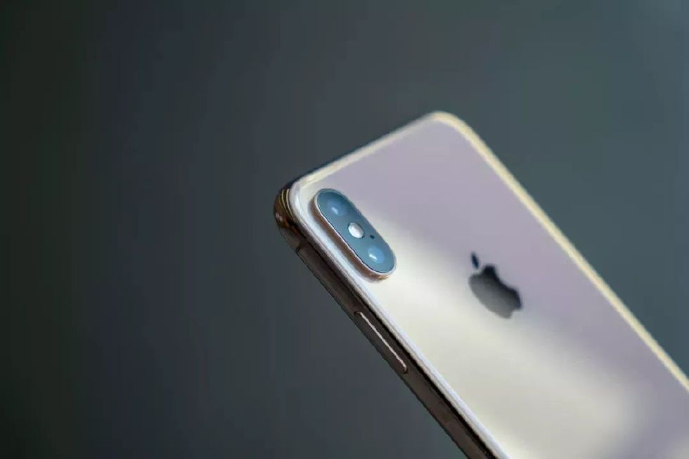 苹果XS到底如何？值得买不？对比三星NOTE9哪个更好一些？_百科TA说
